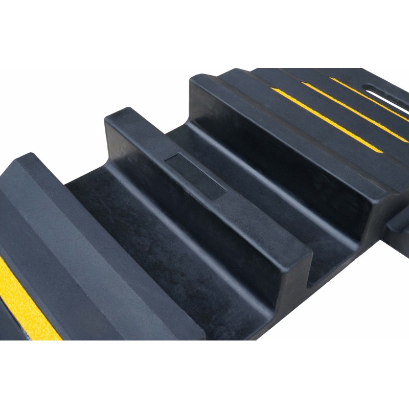 Mostek przejazdowy gumowy do węży pożarniczych 2xØ75 (symbol handlowy ...